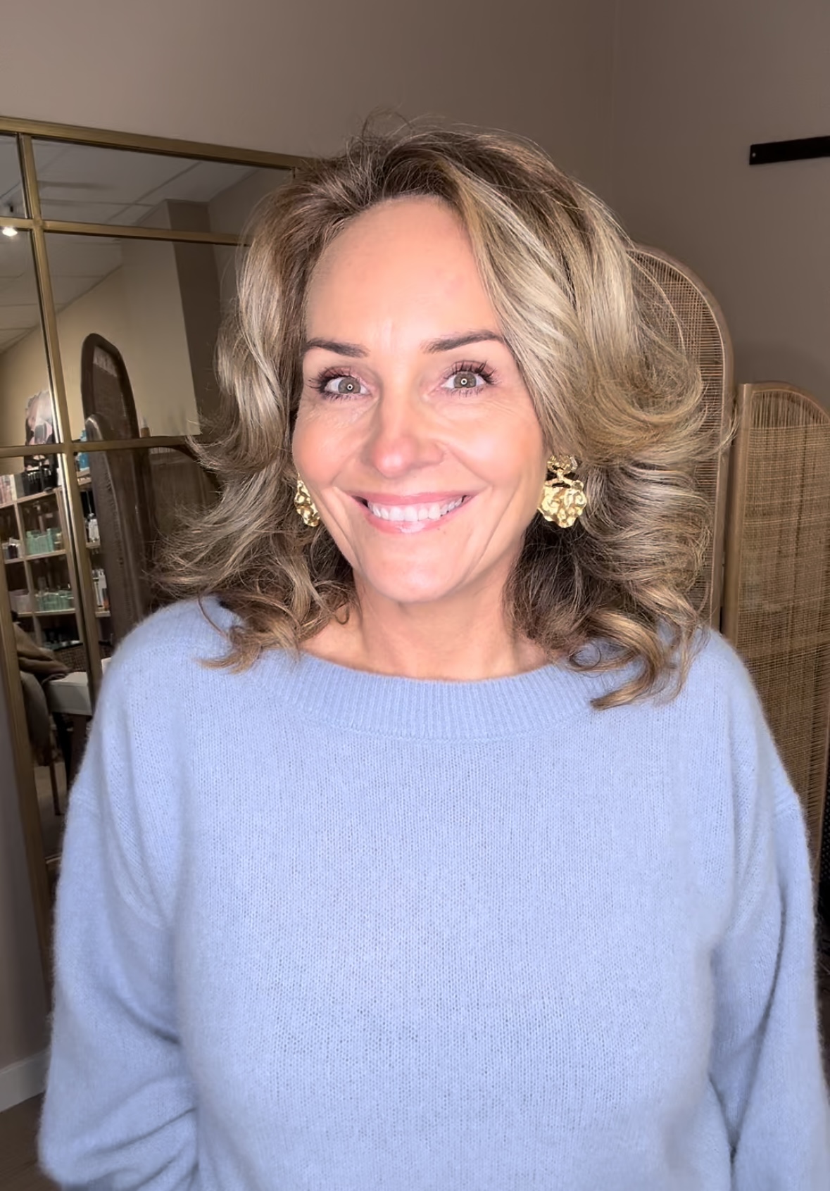 Six Ames Malou Vaskebjørn Strikbluse Støvet Blå - Vogelius Glow